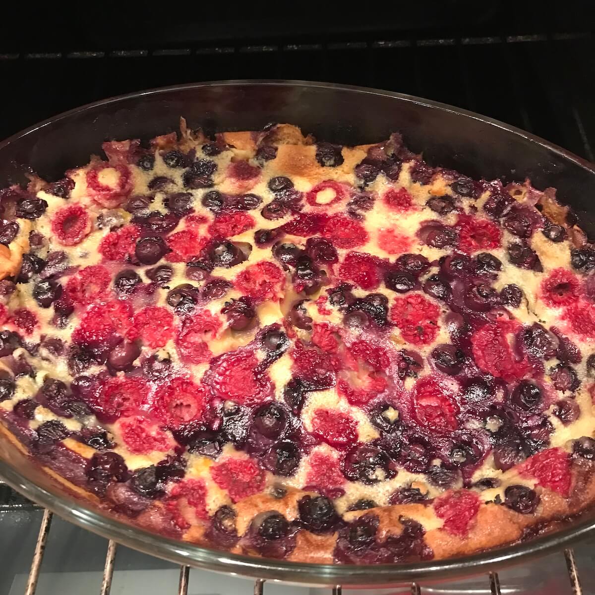 Clafoutis aux fruits rouges - Bon Petit Plat