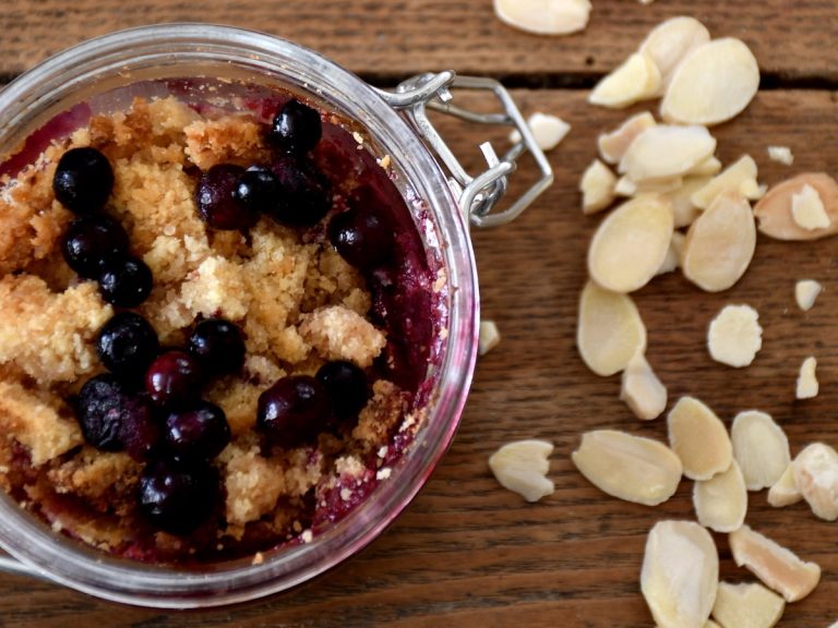 Crumble aux fruits rouges - Bon Petit Plat